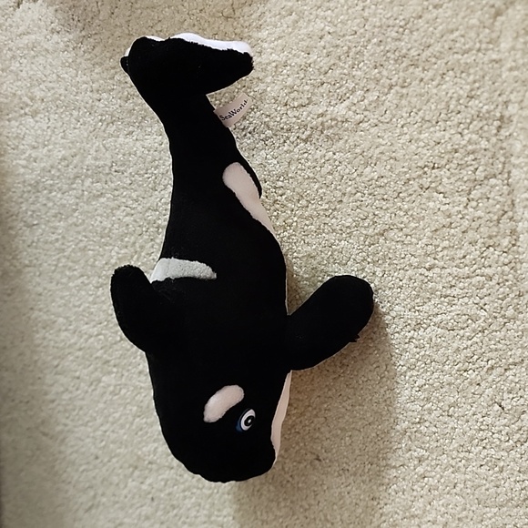 Seaworld | Toys | Seaworld Shamu Stuffed Musical Toy | Poshmark
